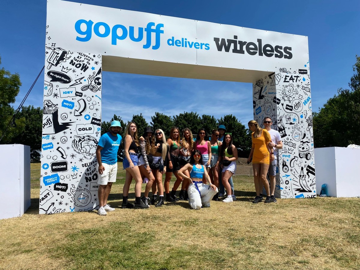 GOPUFF DELIVERS WIRELESS - Executional