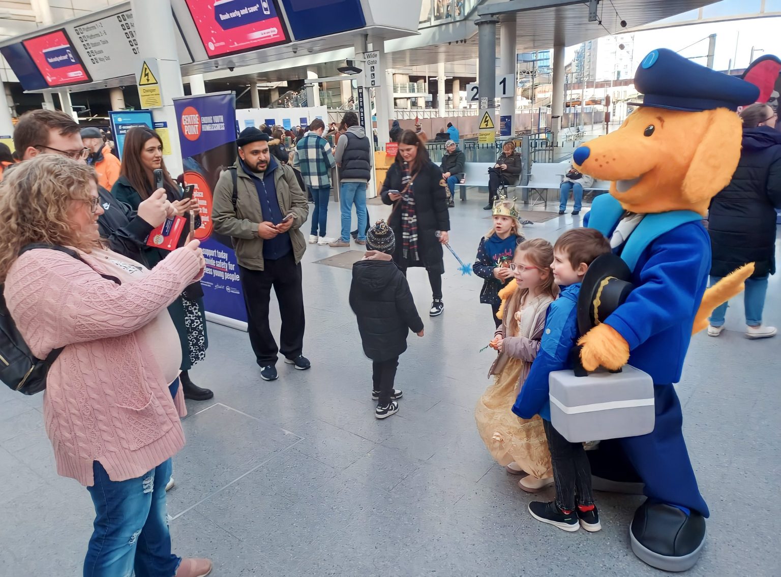 Go Do Your Thing This Christmas with Northern Rail - Executional