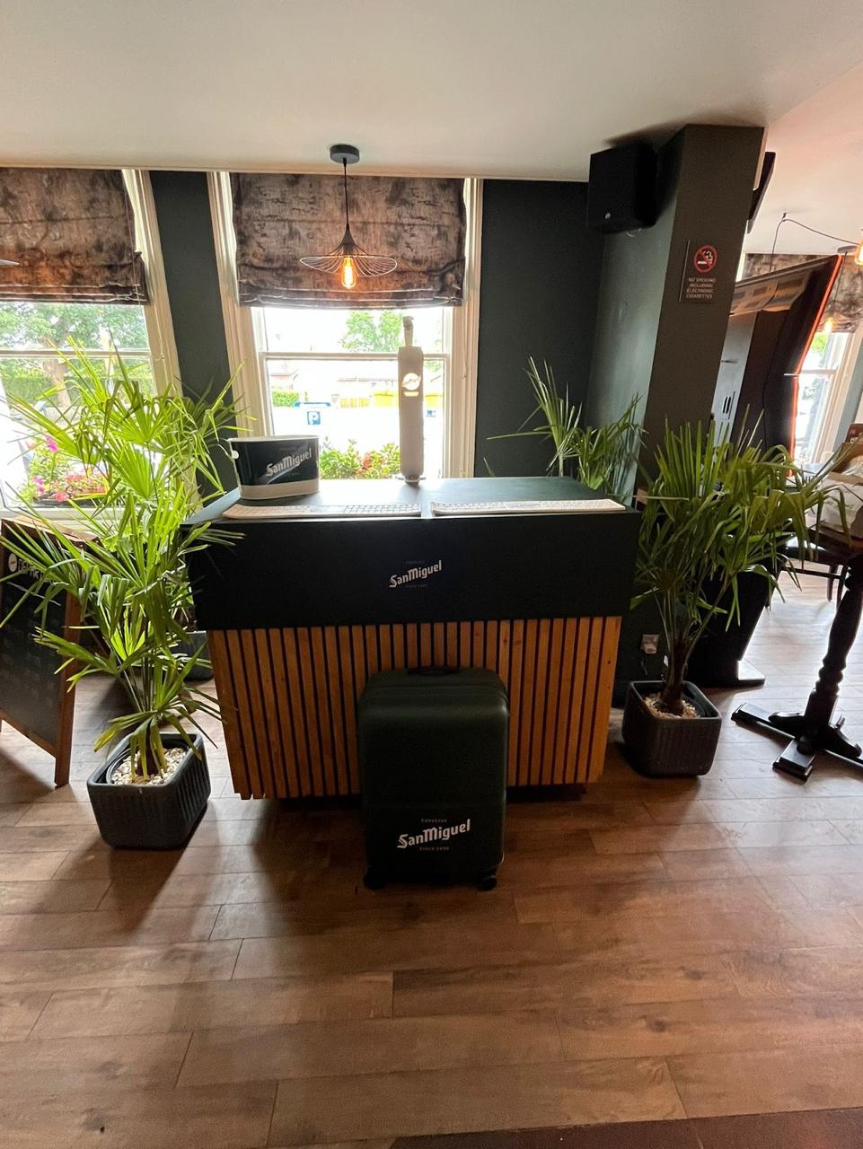 San Miguel Gold | Pop-Up Bar | Roadshow